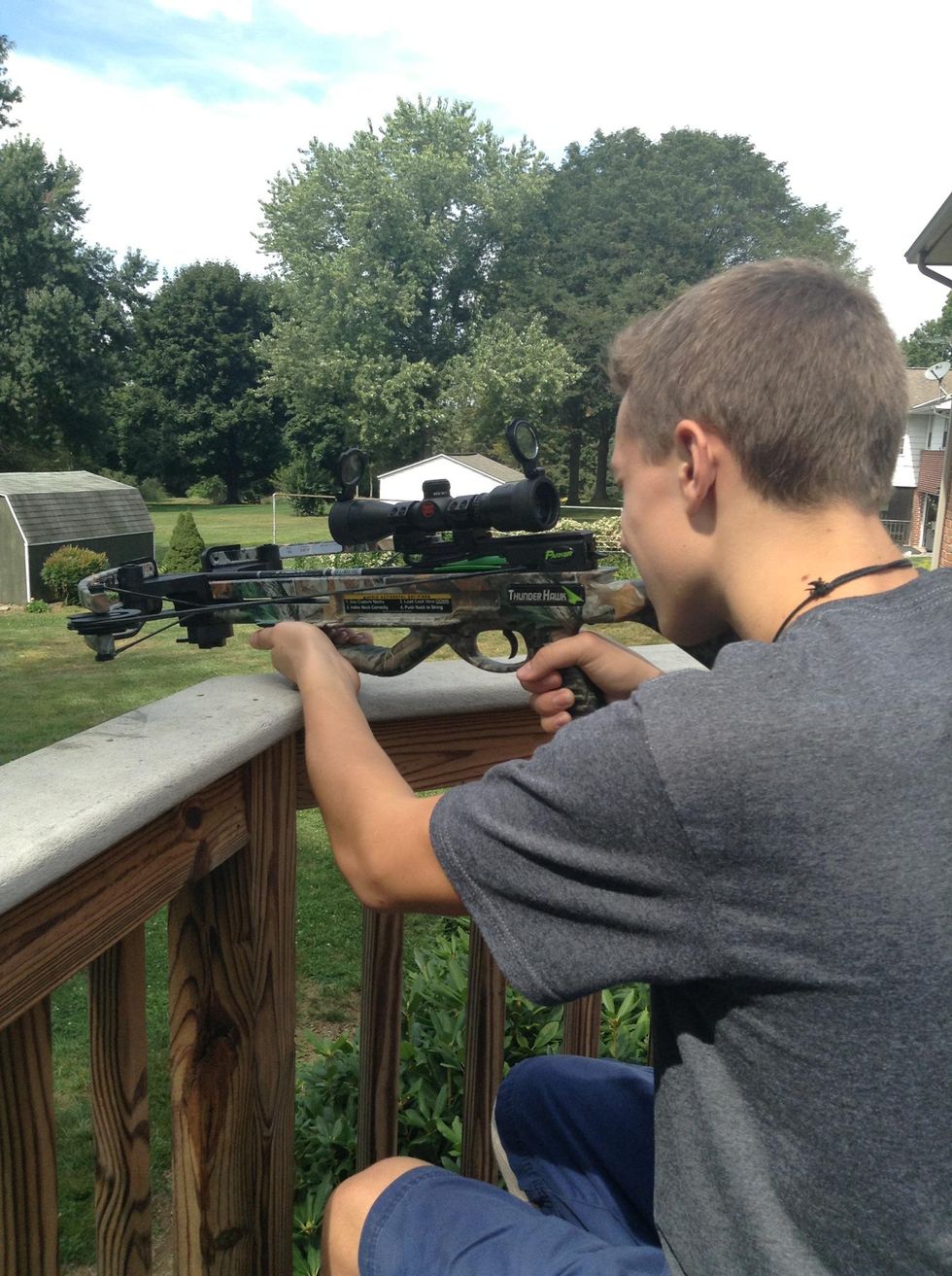 How to load and shoot a crossbow - B+C Guides