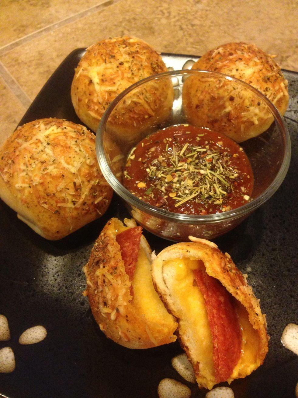 How to make pizza balls - yum - B+C Guides