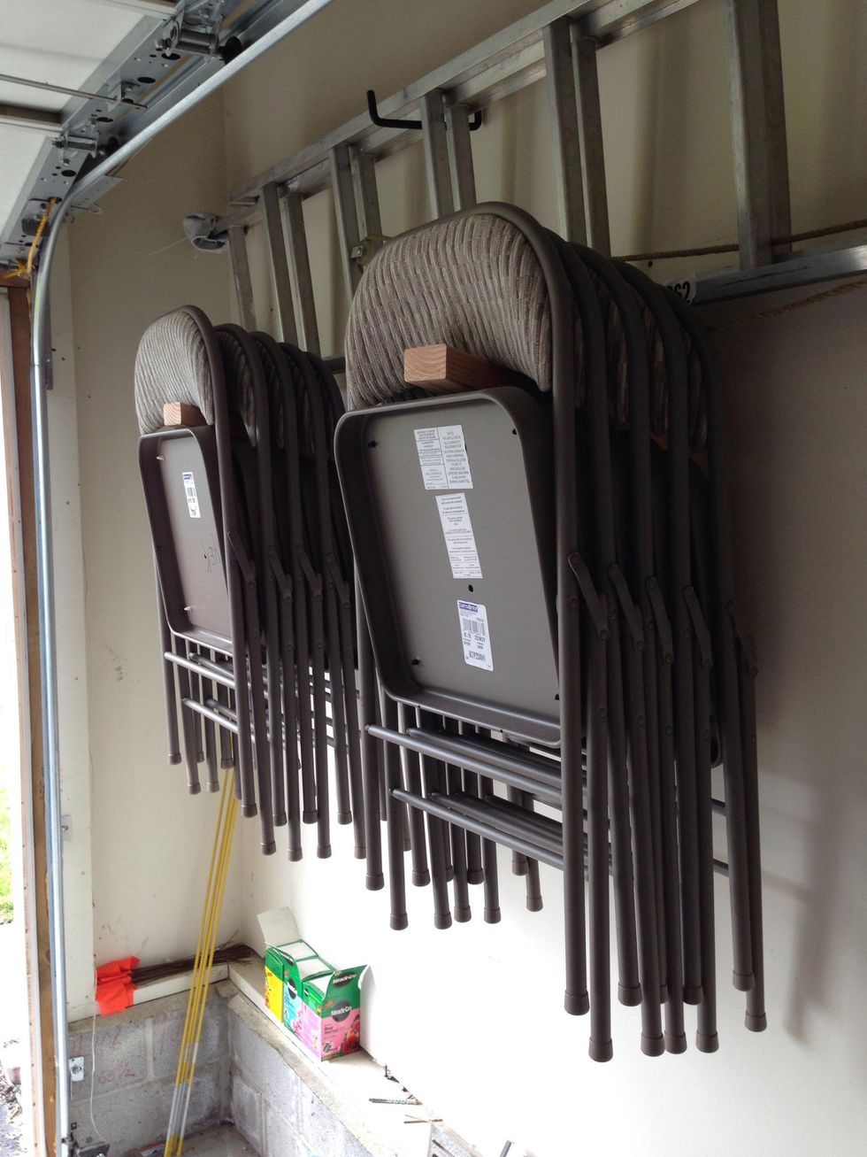 How to make folding chair racks - B+C Guides