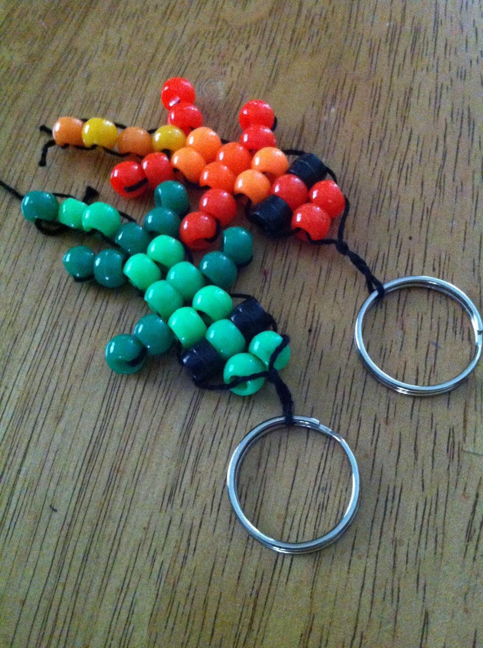 How to make a beaded mini gecko - B+C Guides