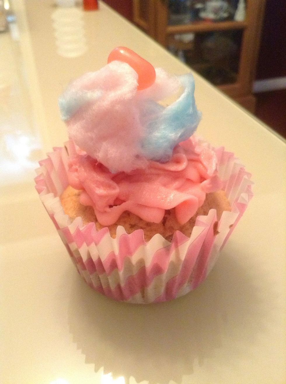 How to make cotton candy / candy floss cupcakes - B+C Guides