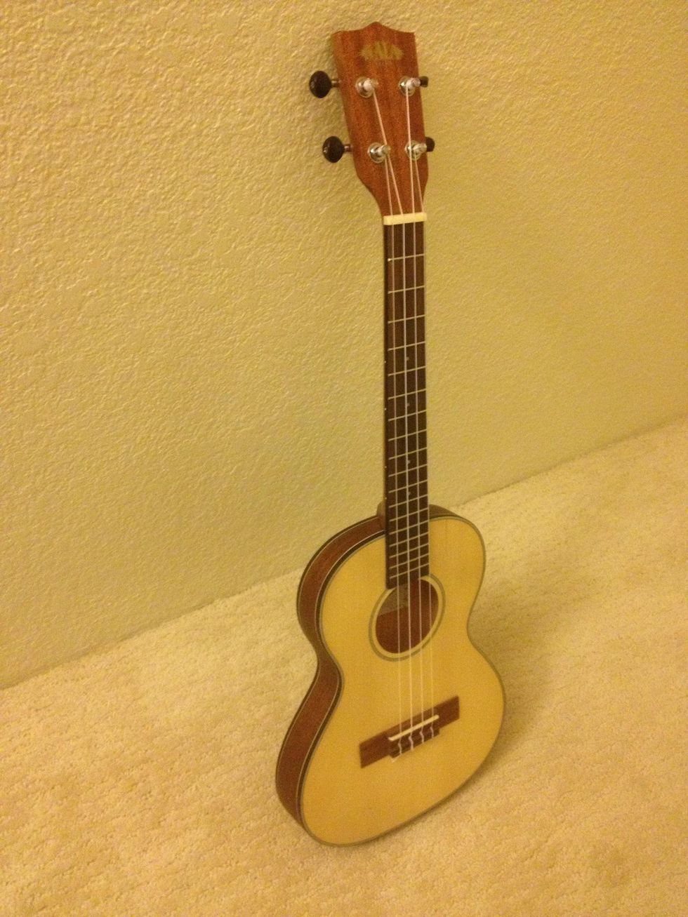 How to play surf on the ukulele - B+C Guides
