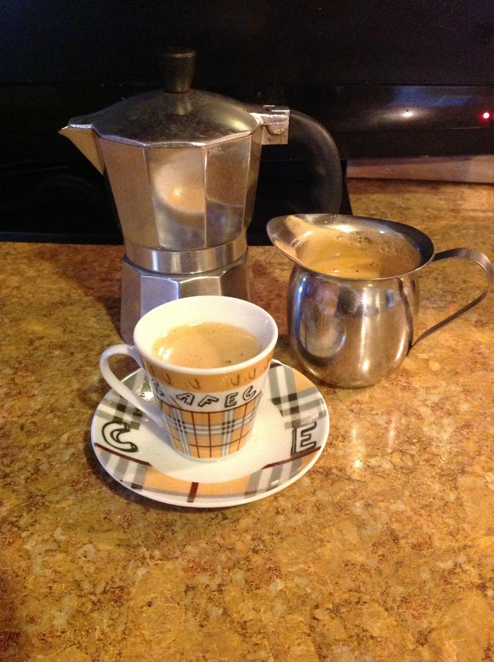 How to make my grandmother's cuban coffee (espresso) ☕ - B+C Guides