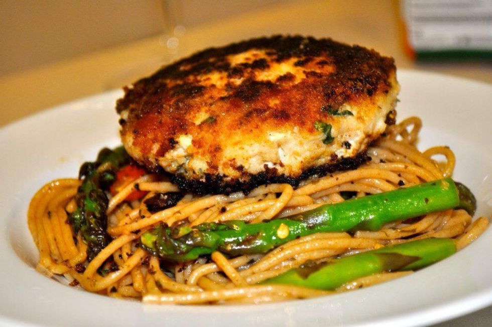 How to cook fish cakes and pasta - B+C Guides