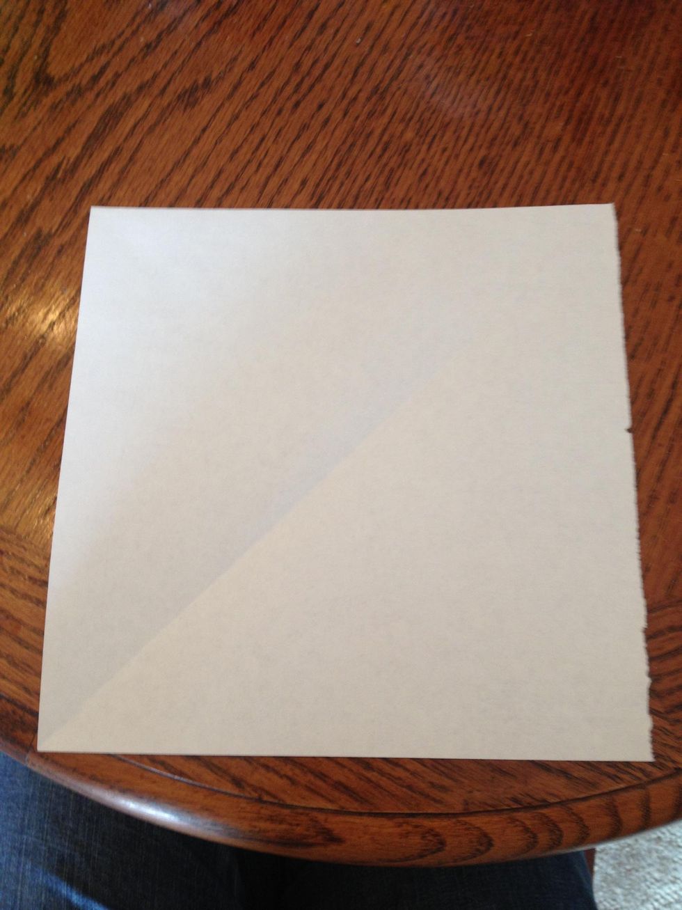 How to make a square out of paper - B+C Guides