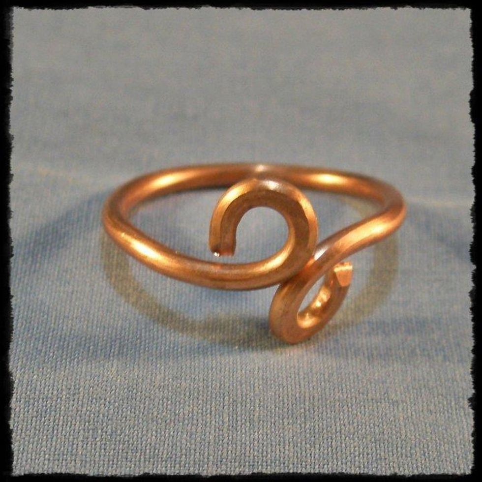 How to make a simple toe ring - B+C Guides