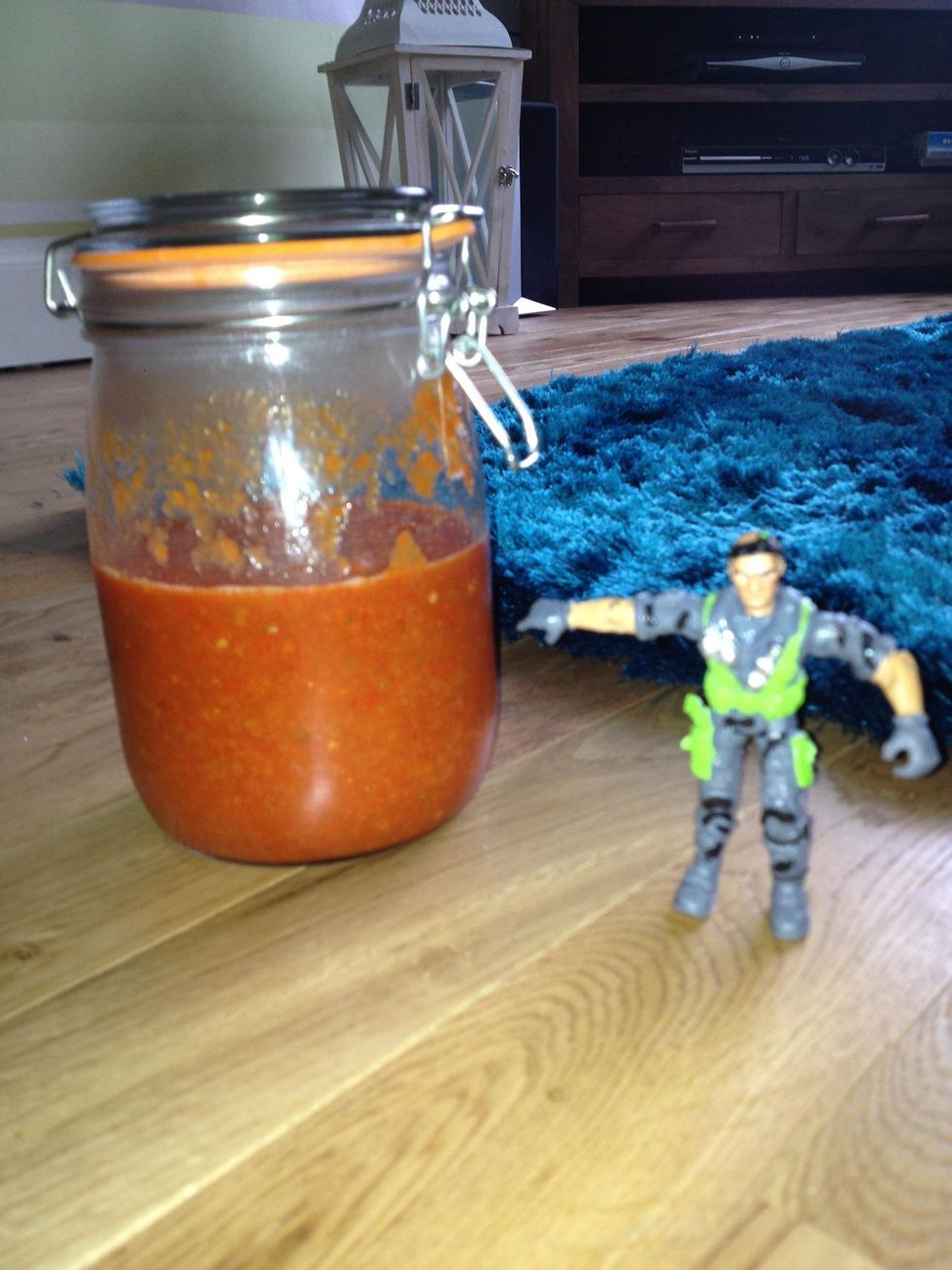 How to make hot volcano chilli sauce - B+C Guides