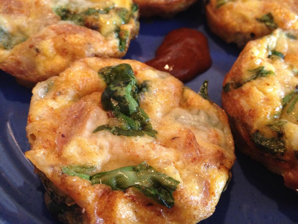 How to cook miniature omlettes - B+C Guides