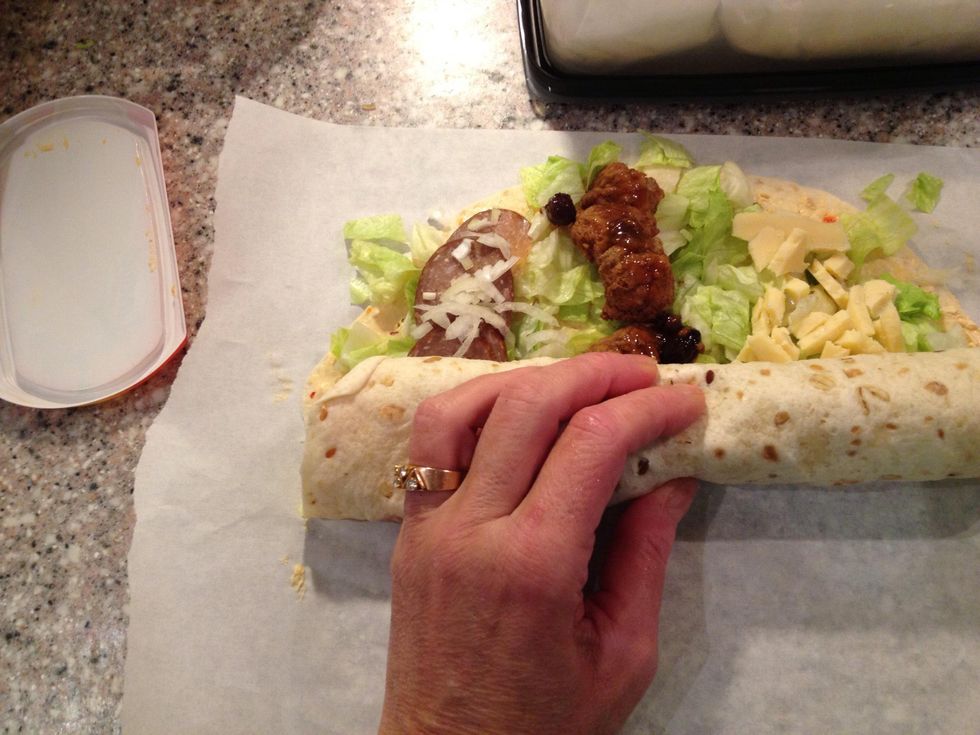 How to make packed lunch wraps - B+C Guides