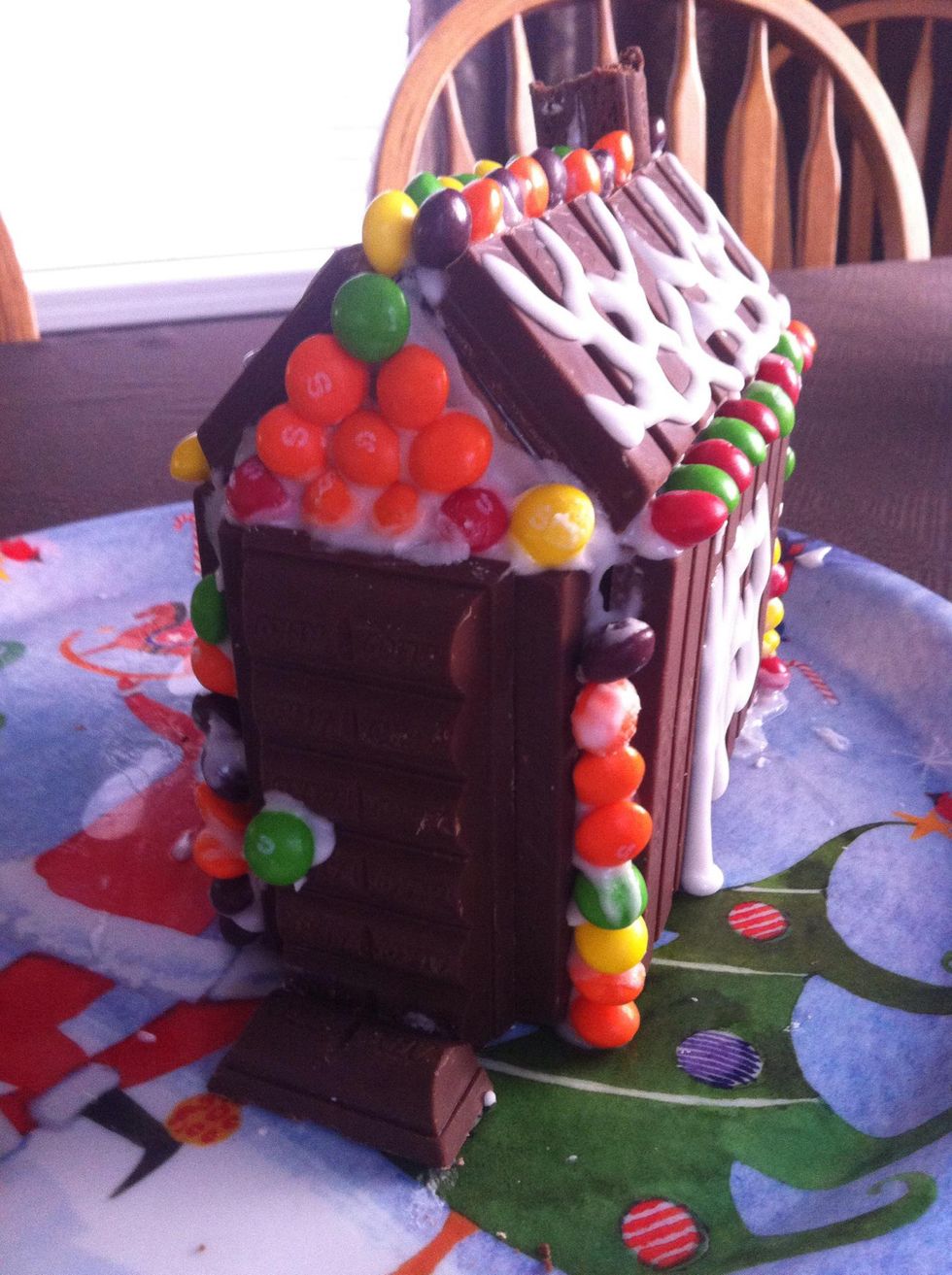 How to make a kit kat house - B+C Guides