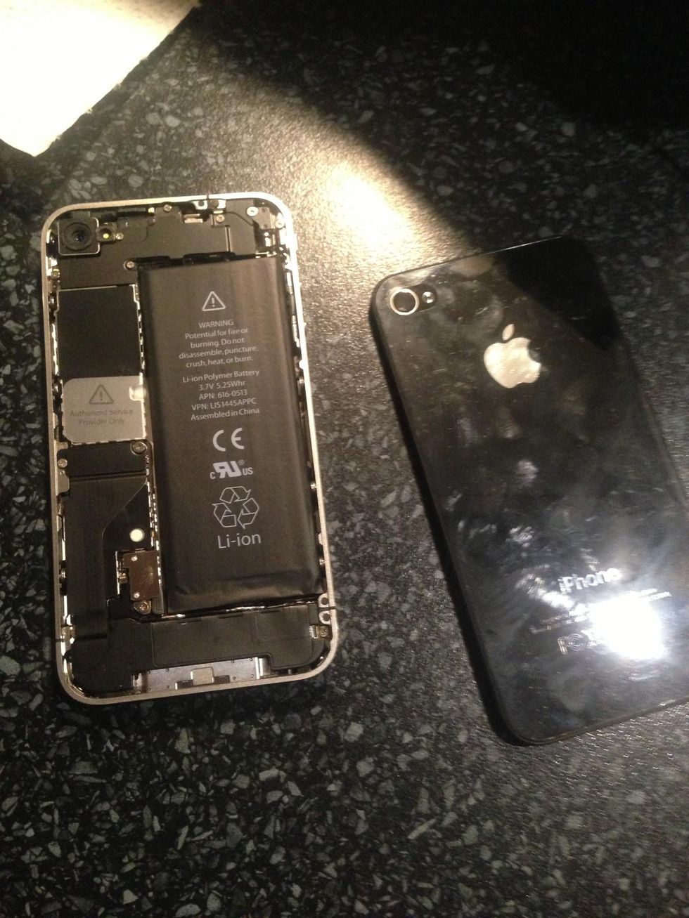 How to fix your broken iphone 4 back glass - B+C Guides