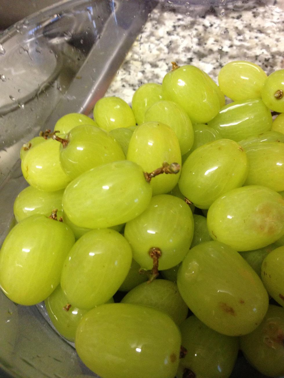 How to clean bitterness on grape skin - B+C Guides