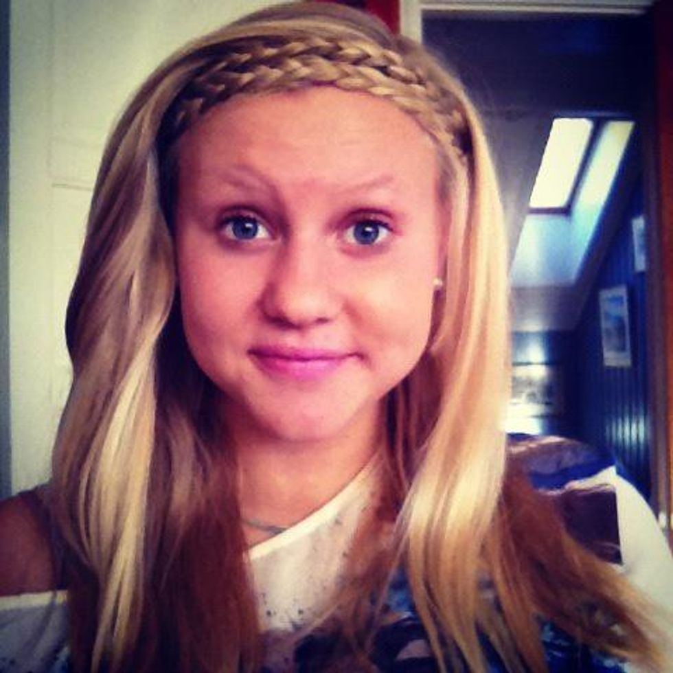 How to make a hairbund braid - B+C Guides