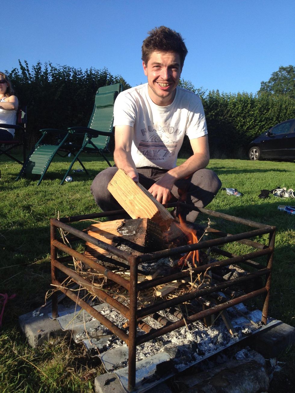 How to build a camp fire - B+C Guides