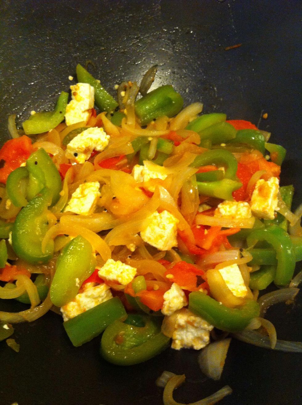 How to make paneer/indian cottage cheese entree - 10mins - B+C Guides