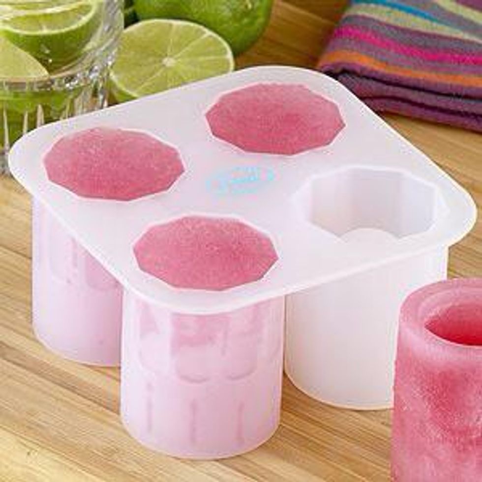 How to make frozen shot glasses for your next party - B+C Guides