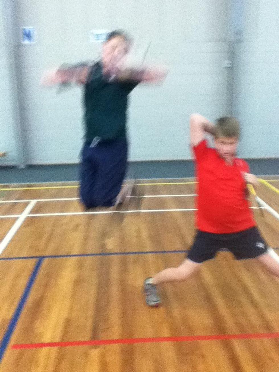 How to score in badminton - B+C Guides