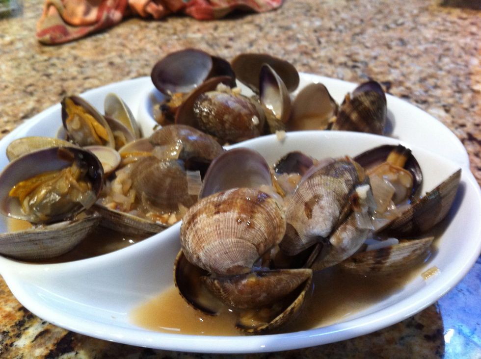 How to saute butter clams - B+C Guides