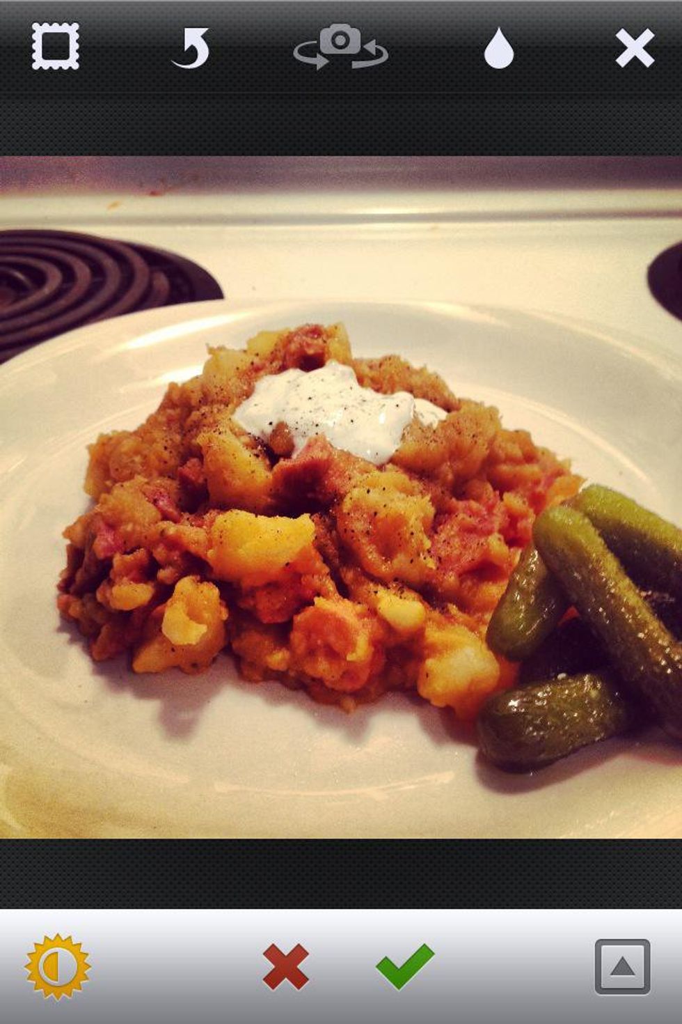 How to cook "paprikàs krumpli" alias hungarian basic food - B+C Guides