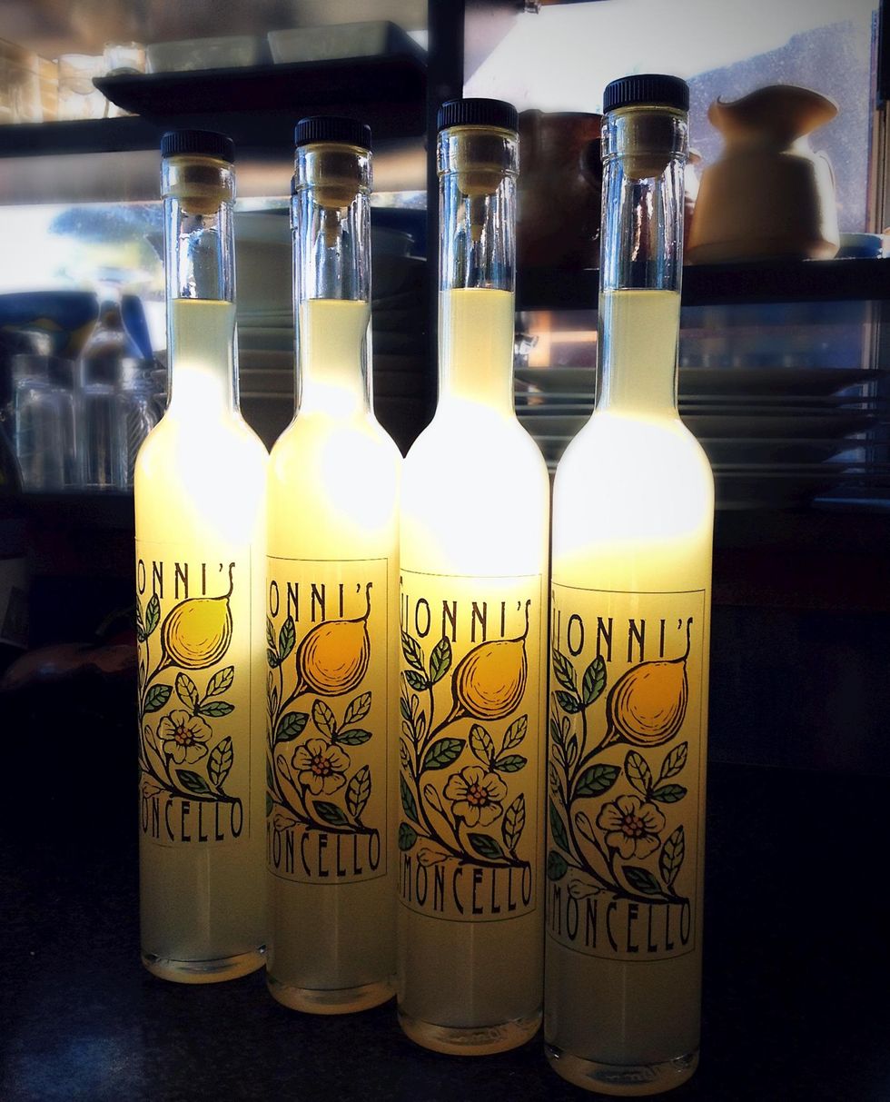 How to make authentic italian limoncello - B+C Guides