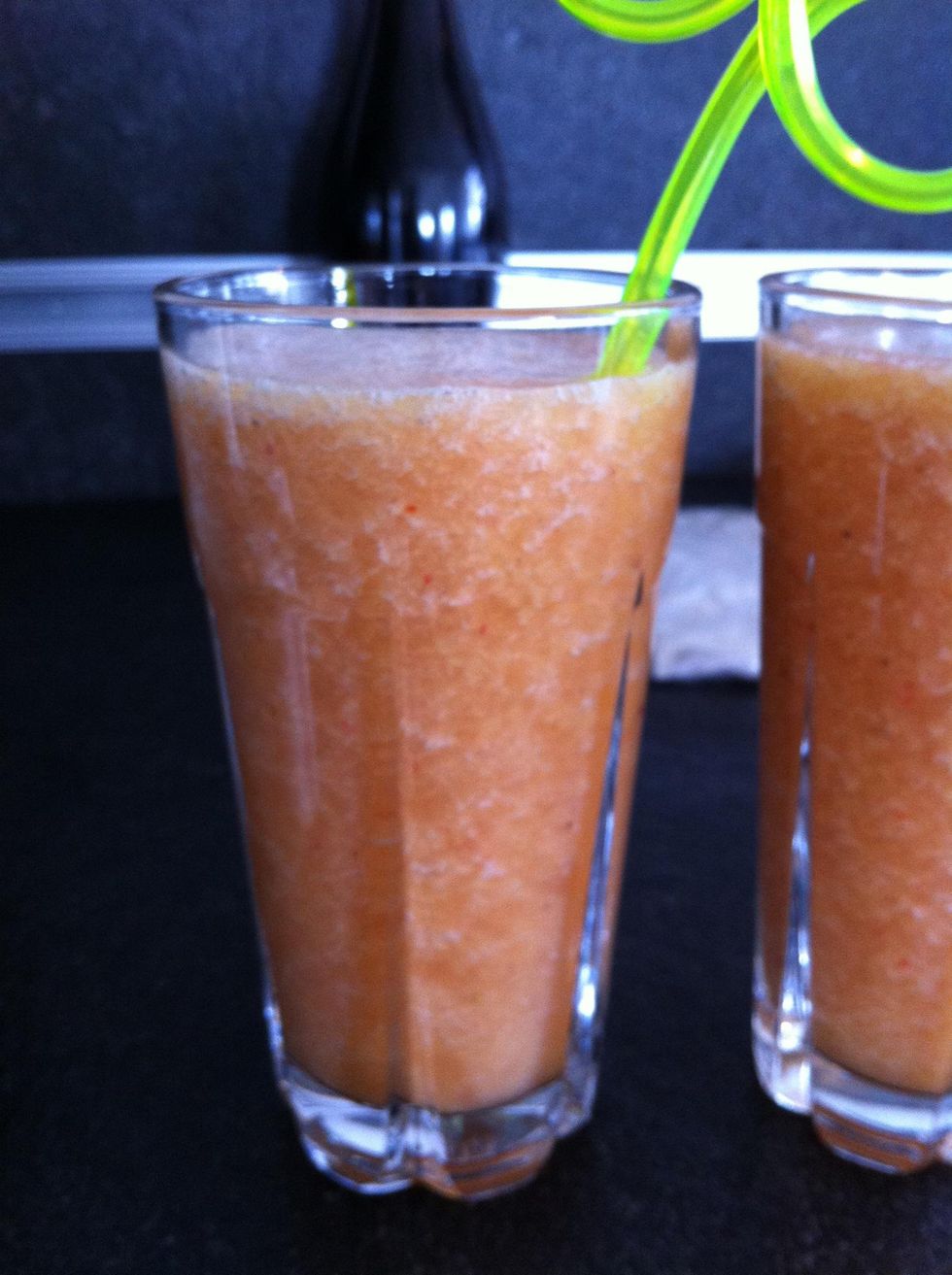 How to make apple mango smoothie - B+C Guides