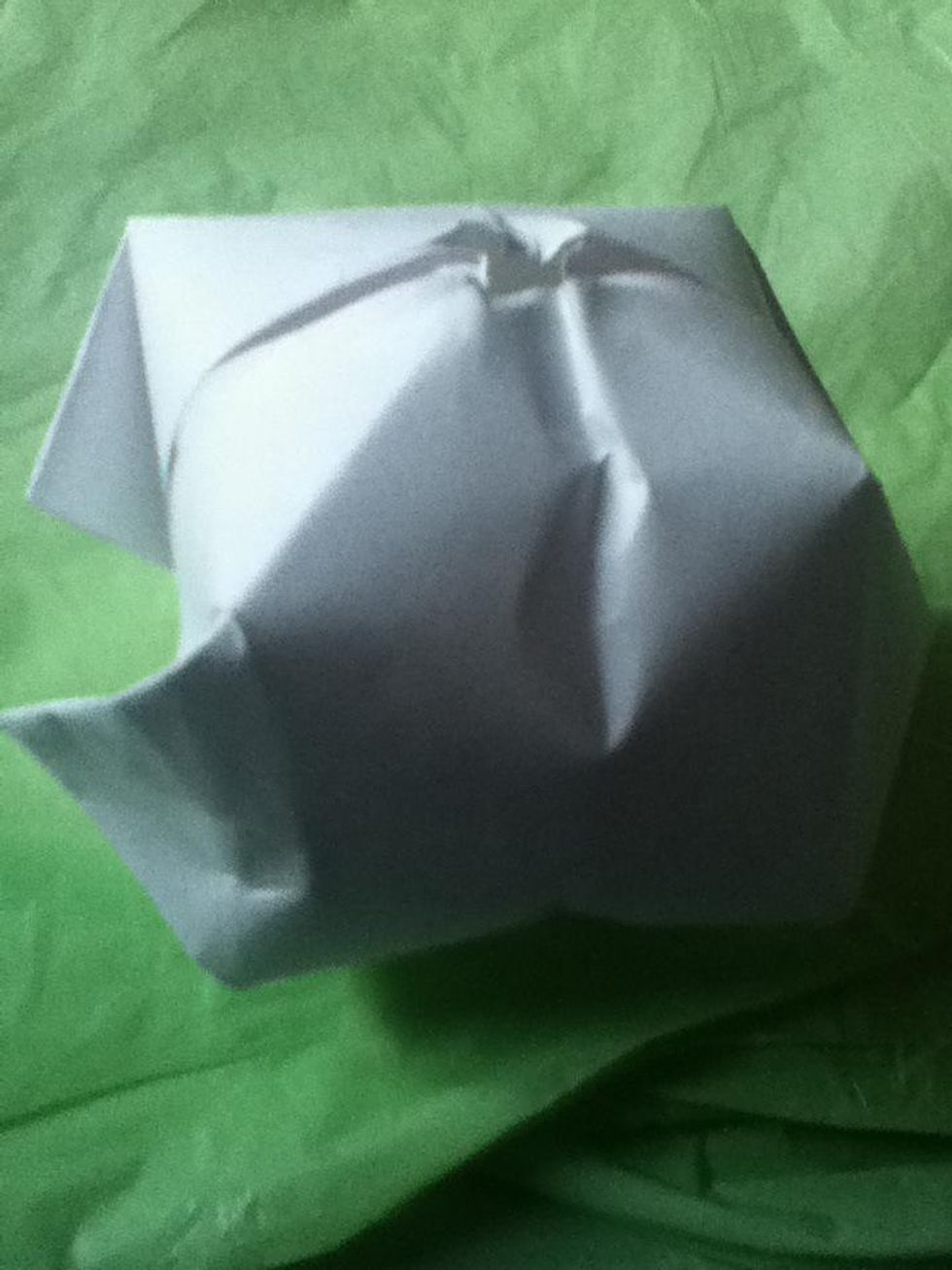 How to make a paper balloon - B+C Guides
