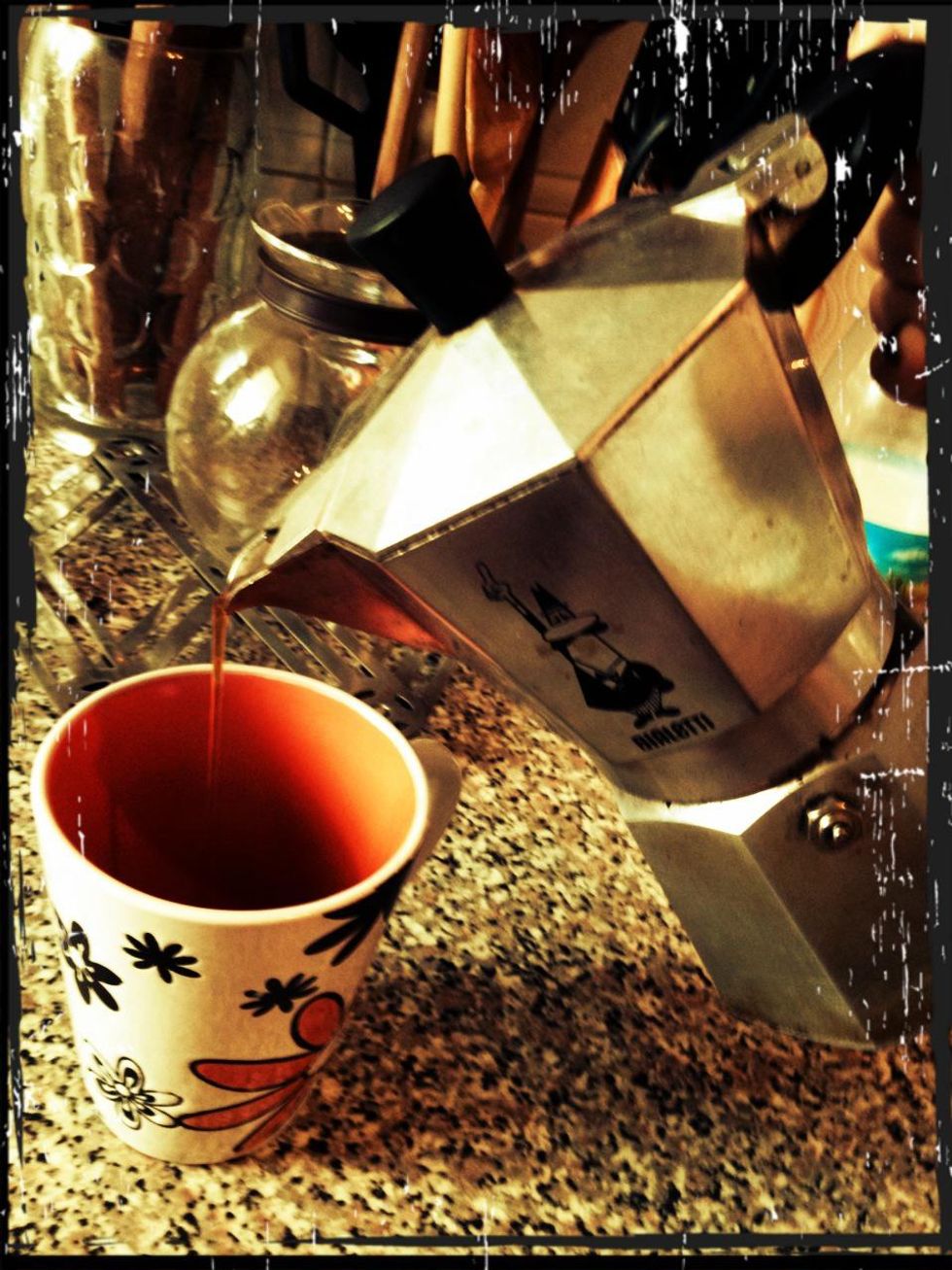 How to como hacer café con leche colombiano - B+C Guides