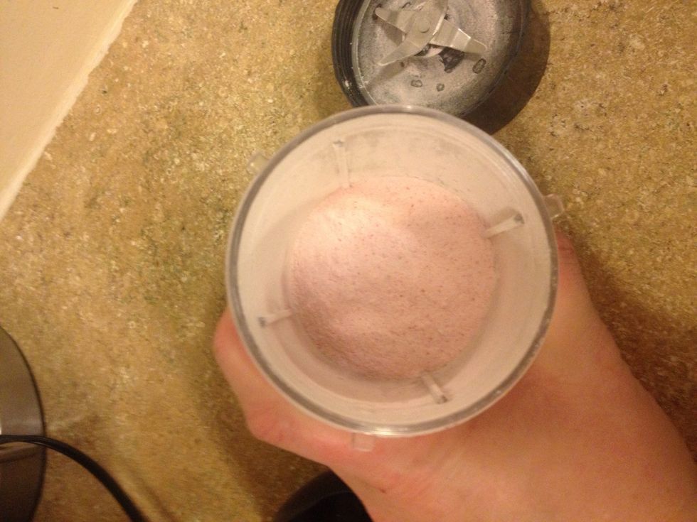 How to make peppermint dust - B+C Guides