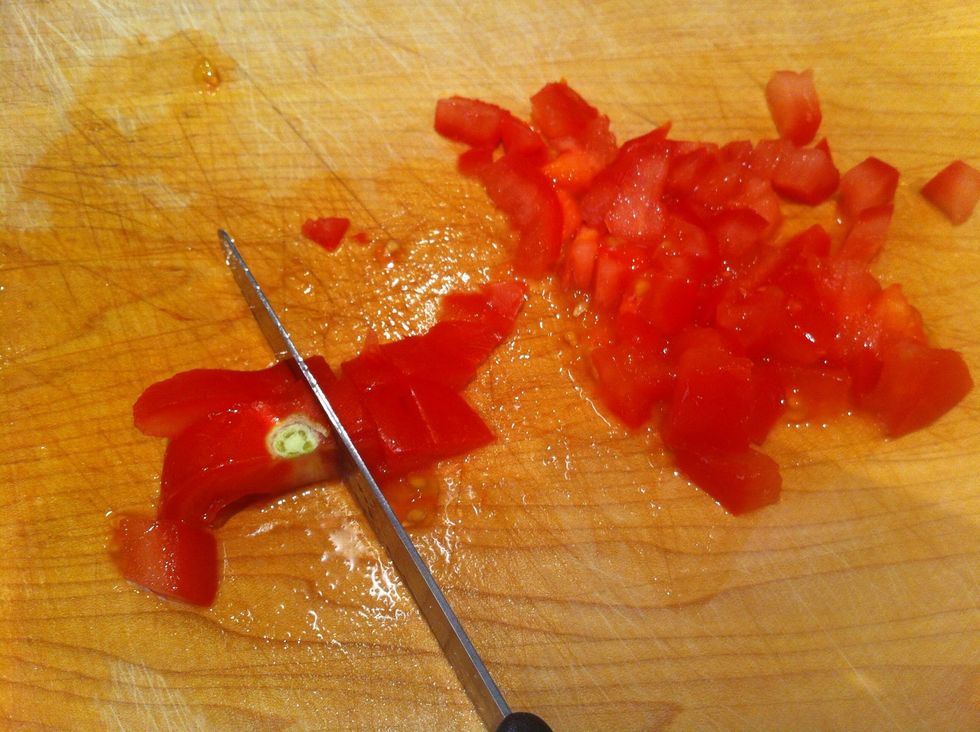 How to quickly and easily chop tomatoes - B+C Guides