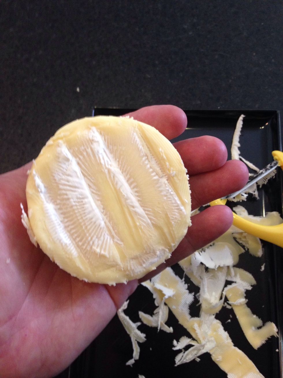 How to remove the white rind for your brie with no fuss - B+C Guides
