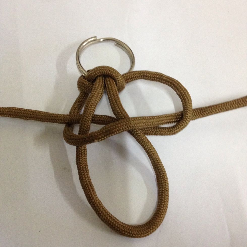 How to make a paracord key fob - B+C Guides