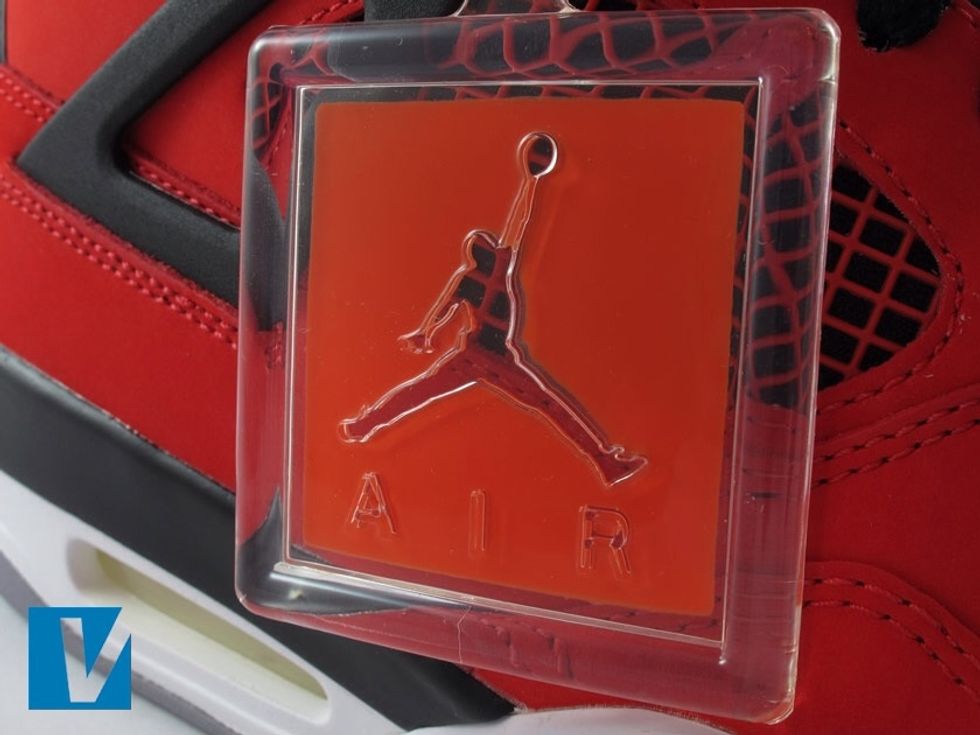How to spot counterfeit nike jordan 4's - B+C Guides