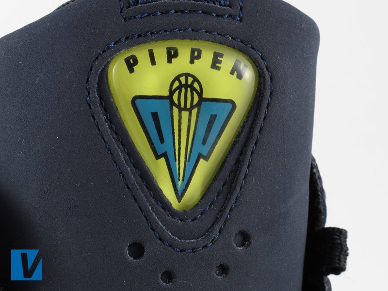 Pippen Logo Scottie Pippen "Finals Slam" (1998) Chicago Bulls Premium