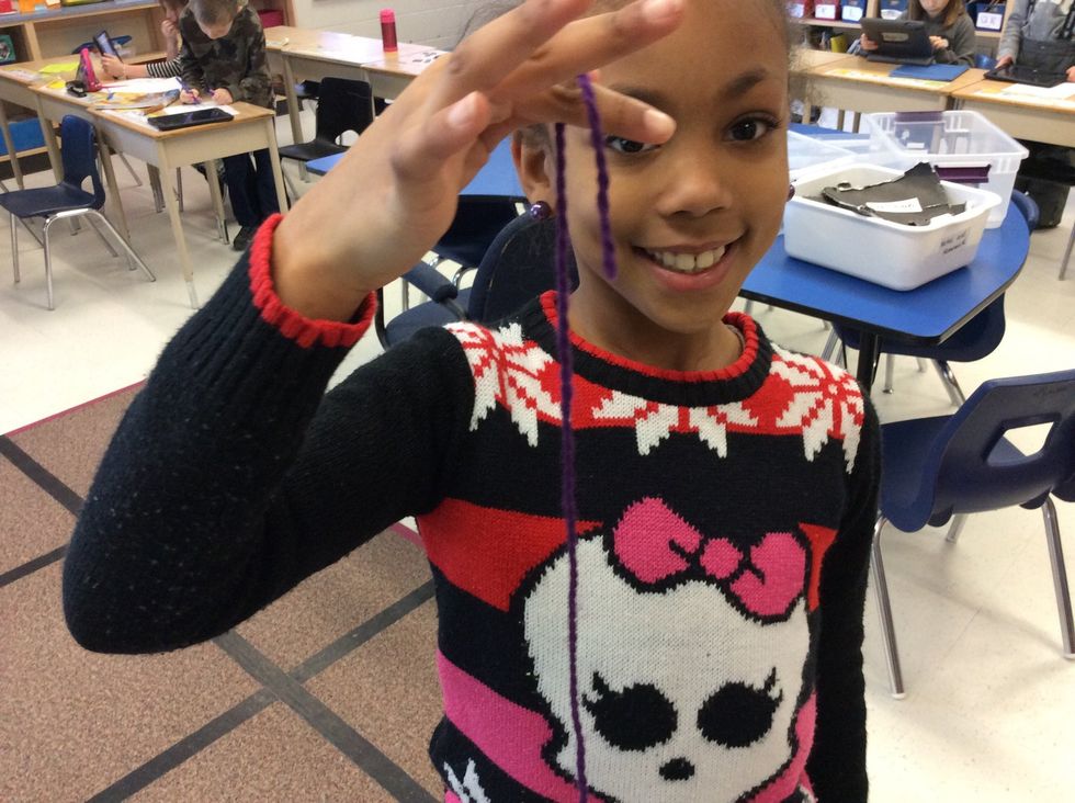 How to Do Finger Knitting - B+C Guides