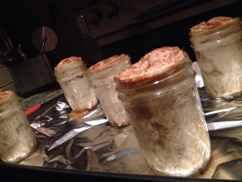 How to bake mason jar apple pies - B+C Guides