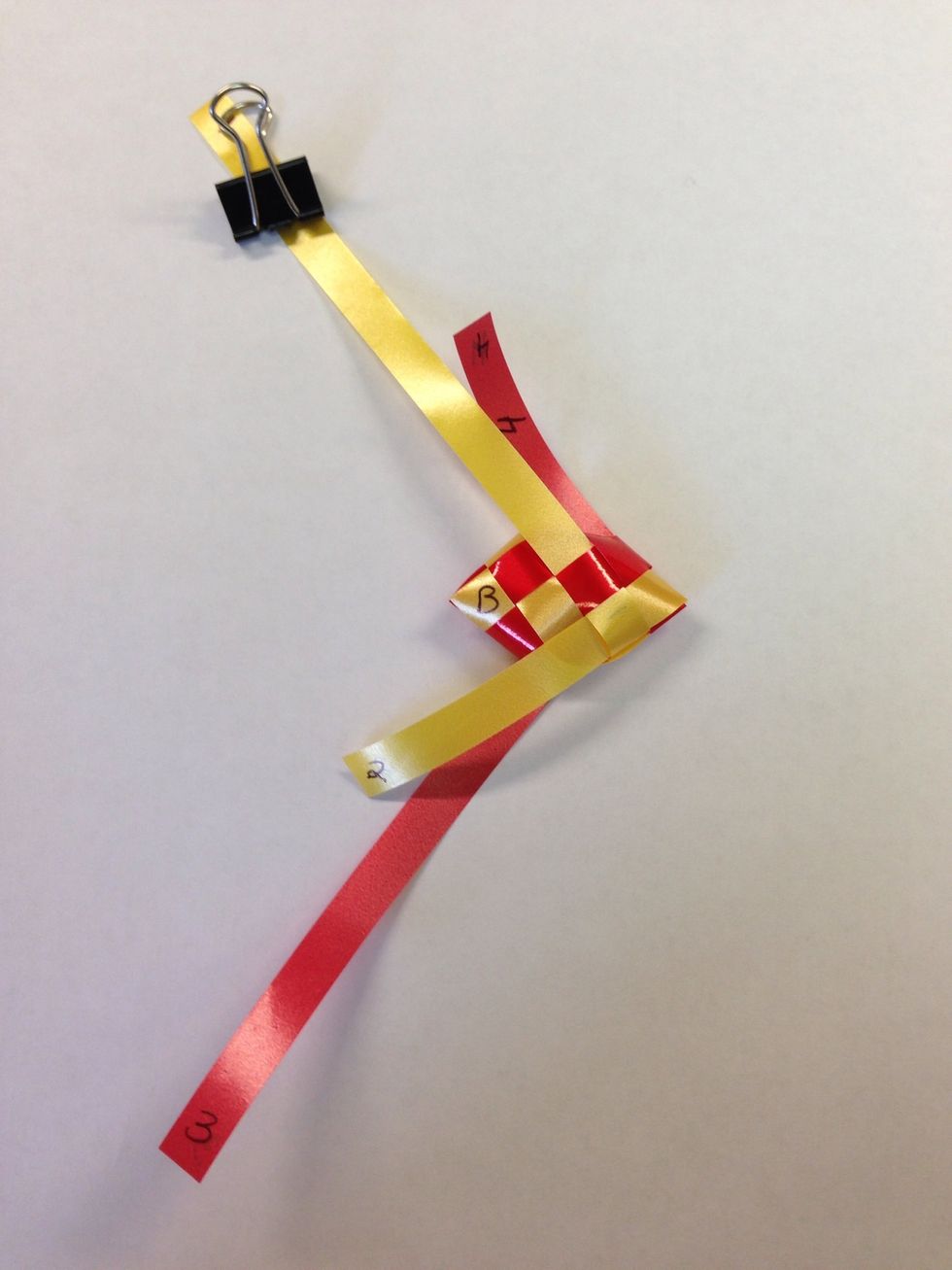 How to make a fish w/ ribbon - origami - B+C Guides