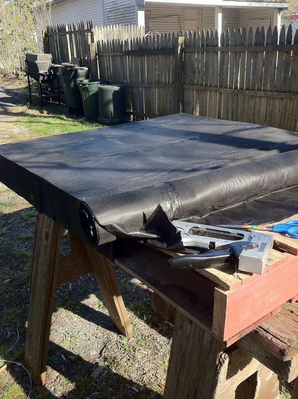 How to make a pallet garden - B+C Guides