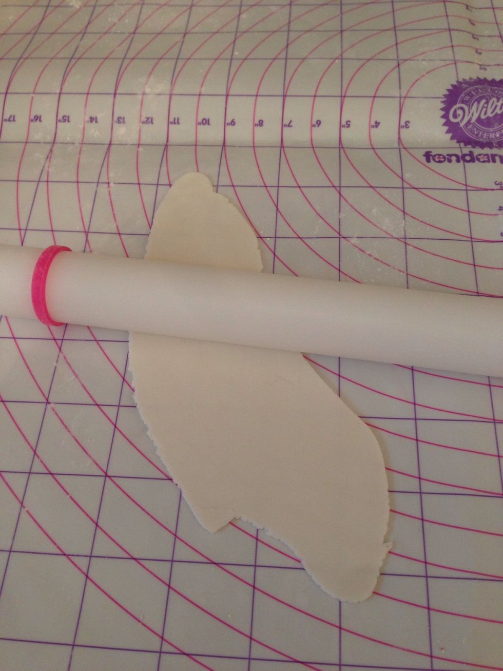 How to make tropical flower fondant - B+C Guides