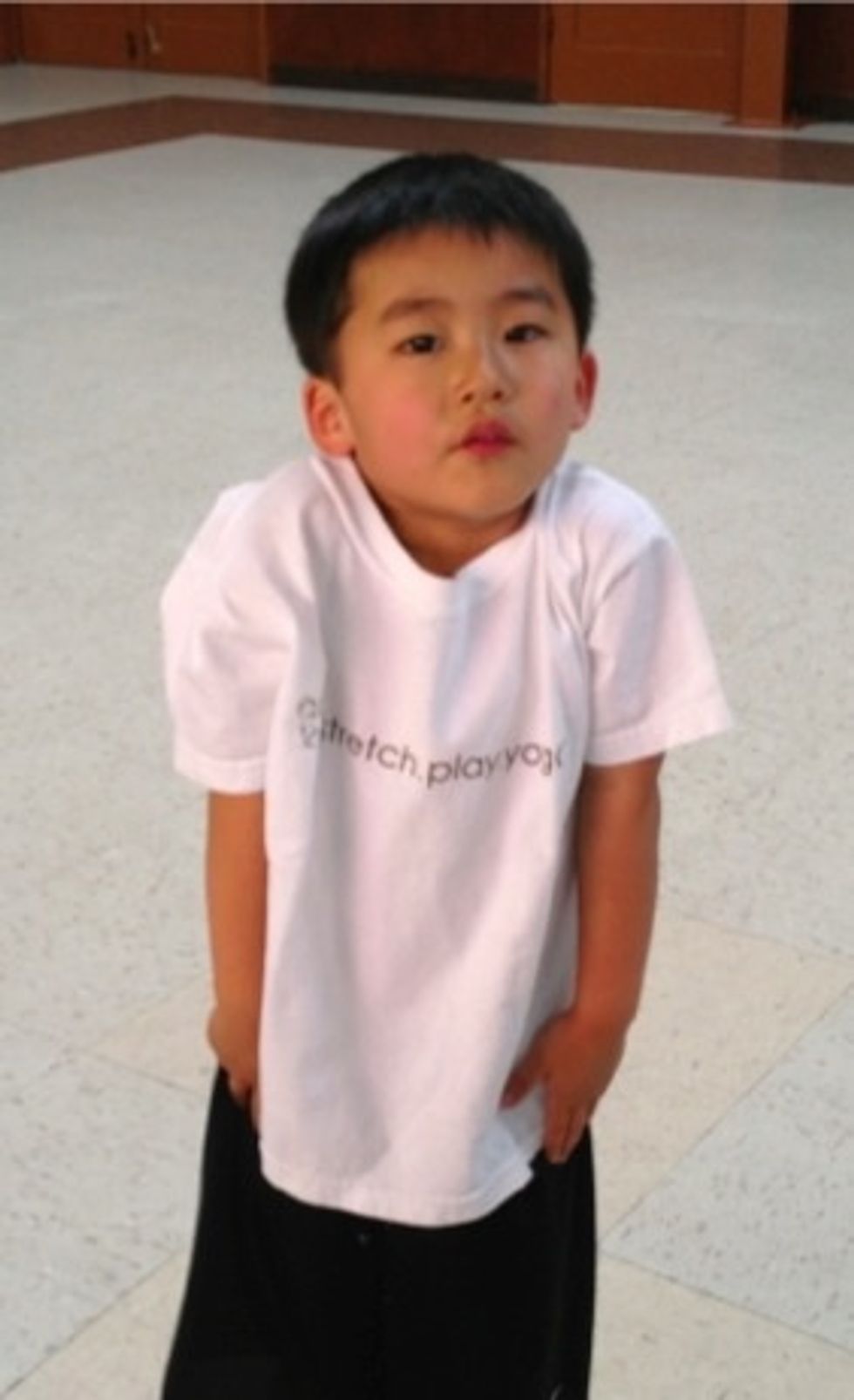 How to do pre-triathlon stretching for kids - B+C Guides