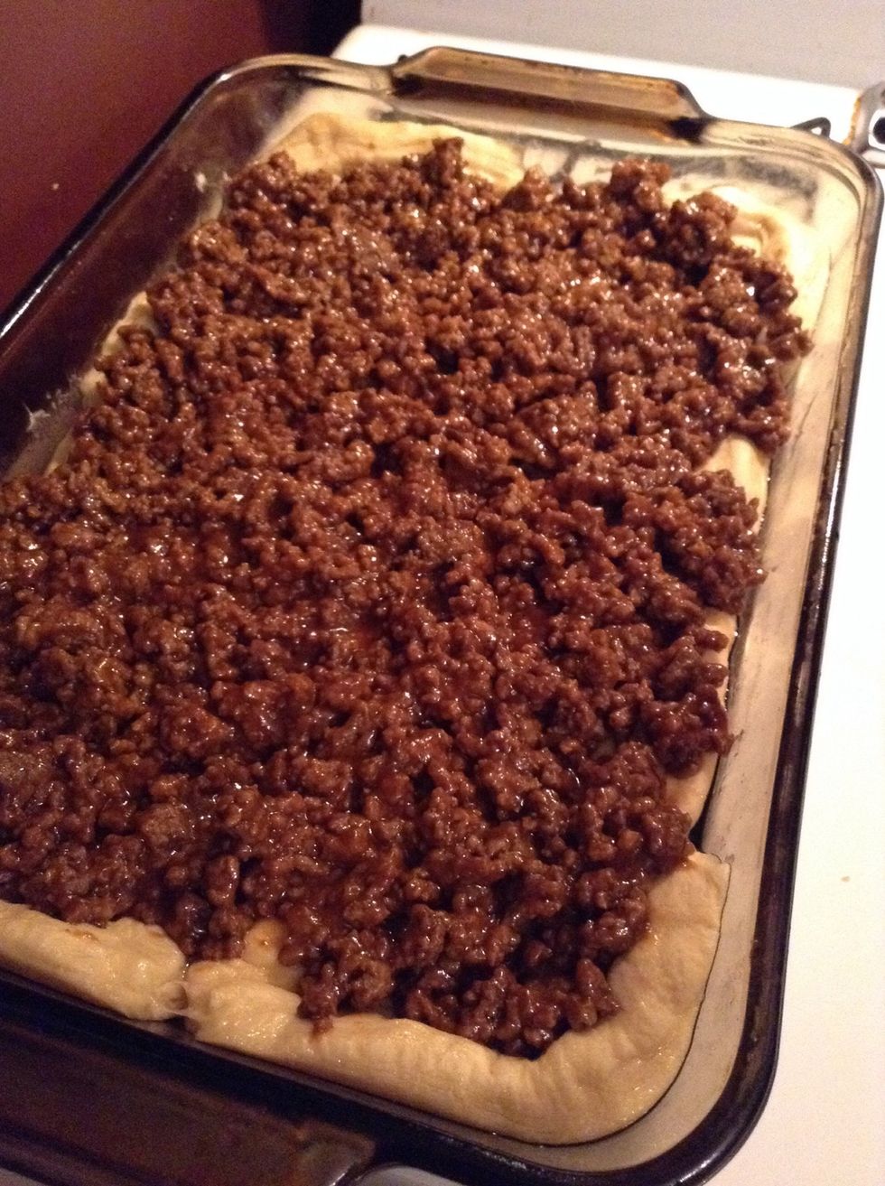 How to cook cheesy bbq beef biscuit casserole - B+C Guides