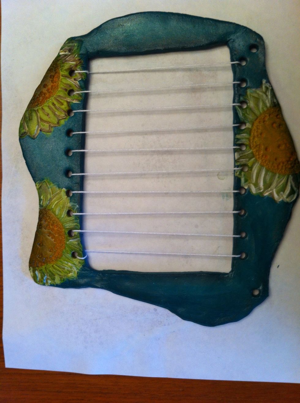 How to create a weaving on a clay loom - B+C Guides