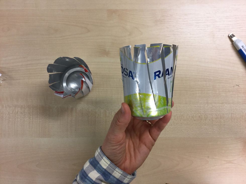 How to bygga en vindsnurra av pantburkar - B+C Guides