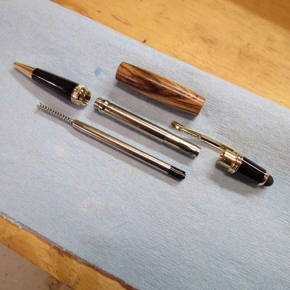How to make a wooden pen - B+C Guides
