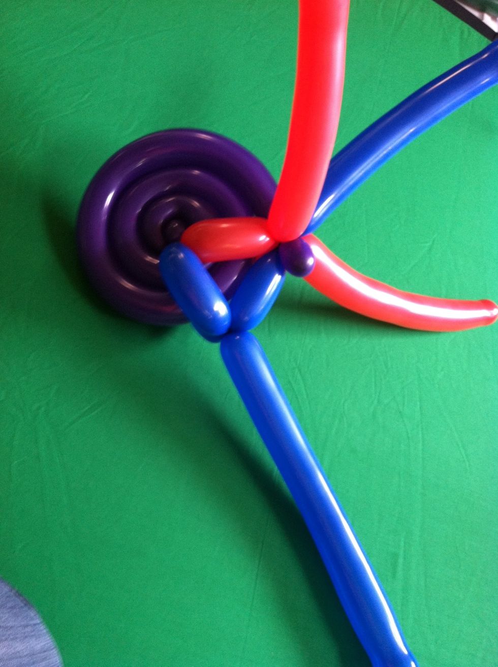 How to make a balloon bike - B+C Guides