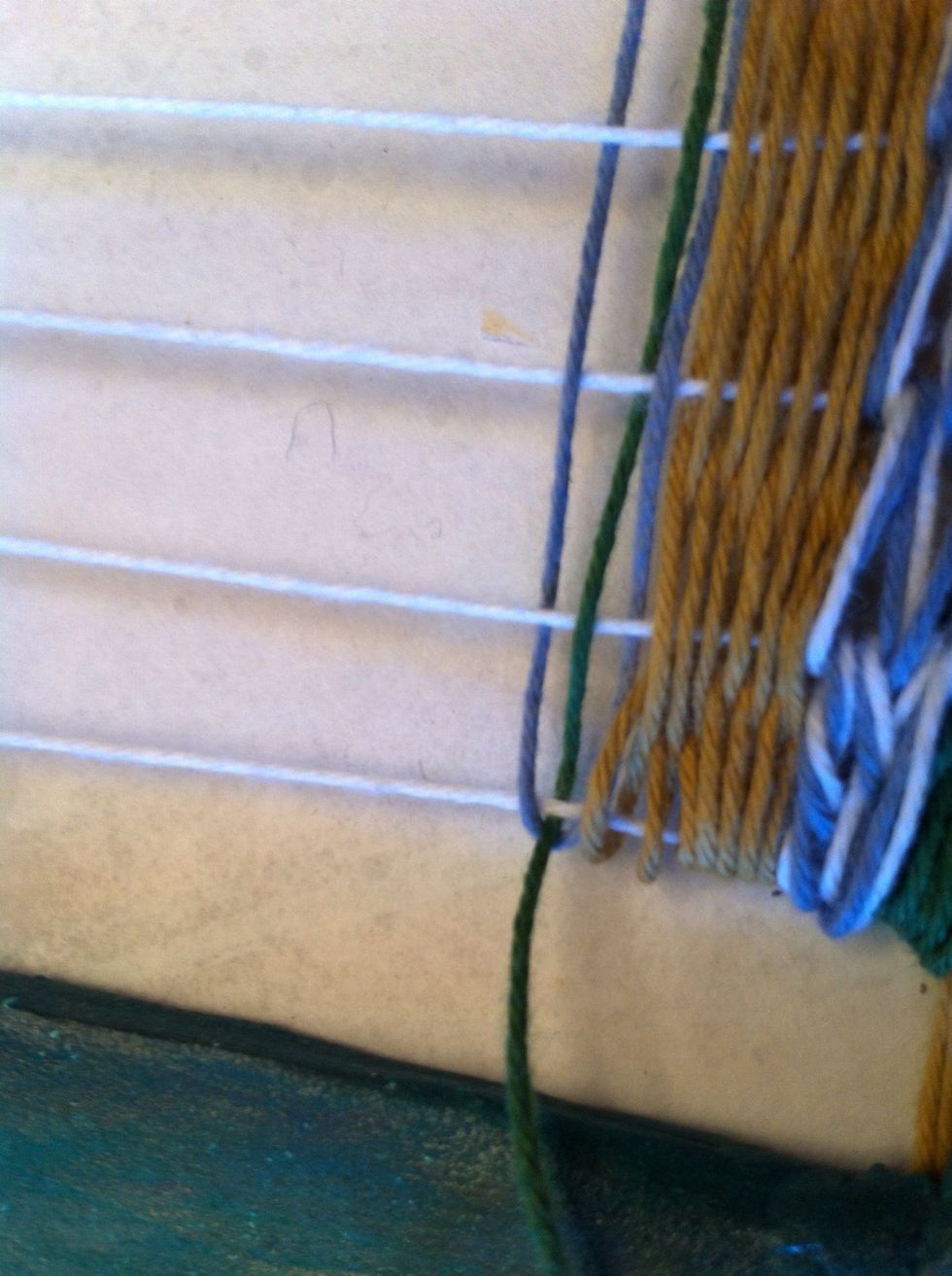 How to create a weaving on a clay loom - B+C Guides