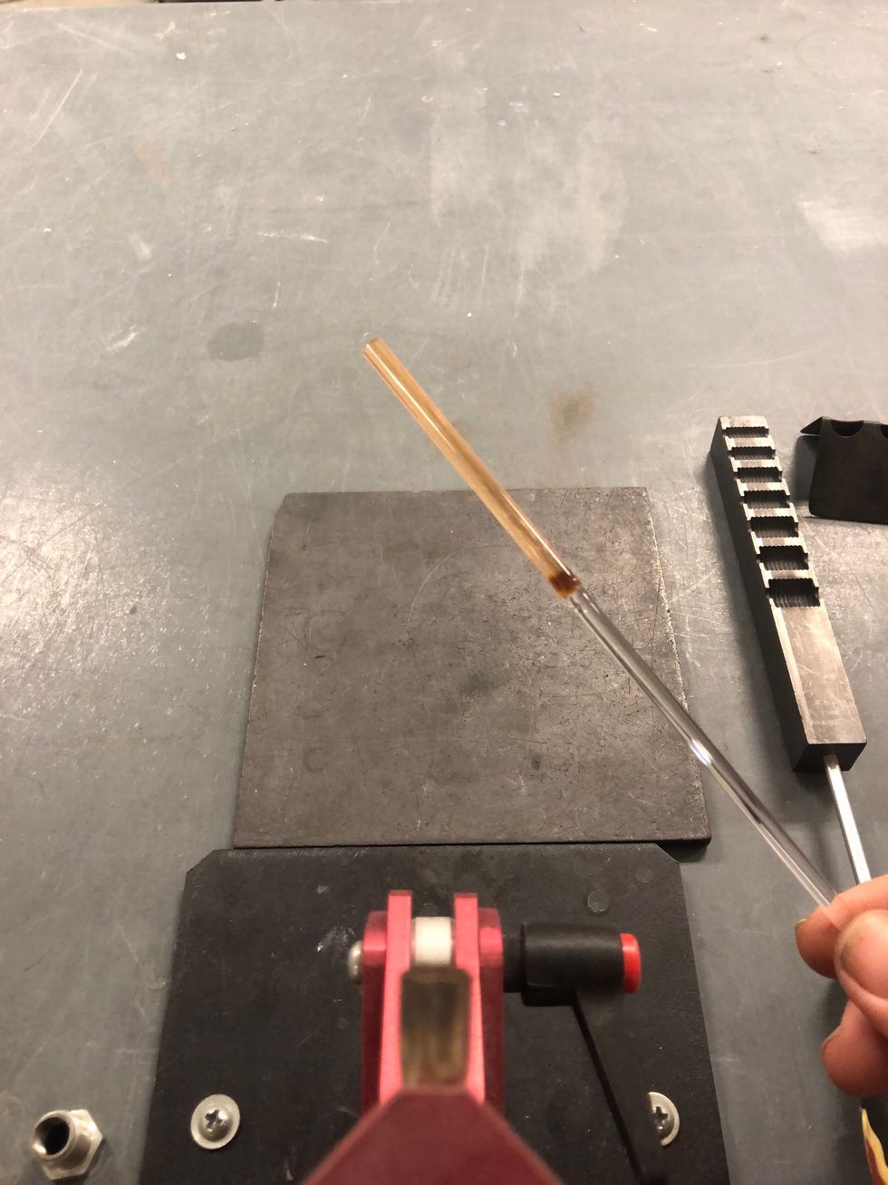 How to make a pearlescent bead using double helix phaeton - B+C Guides