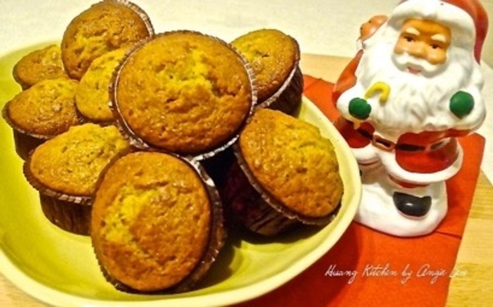 How to make pumpkin gingerbread muffins - B+C Guides