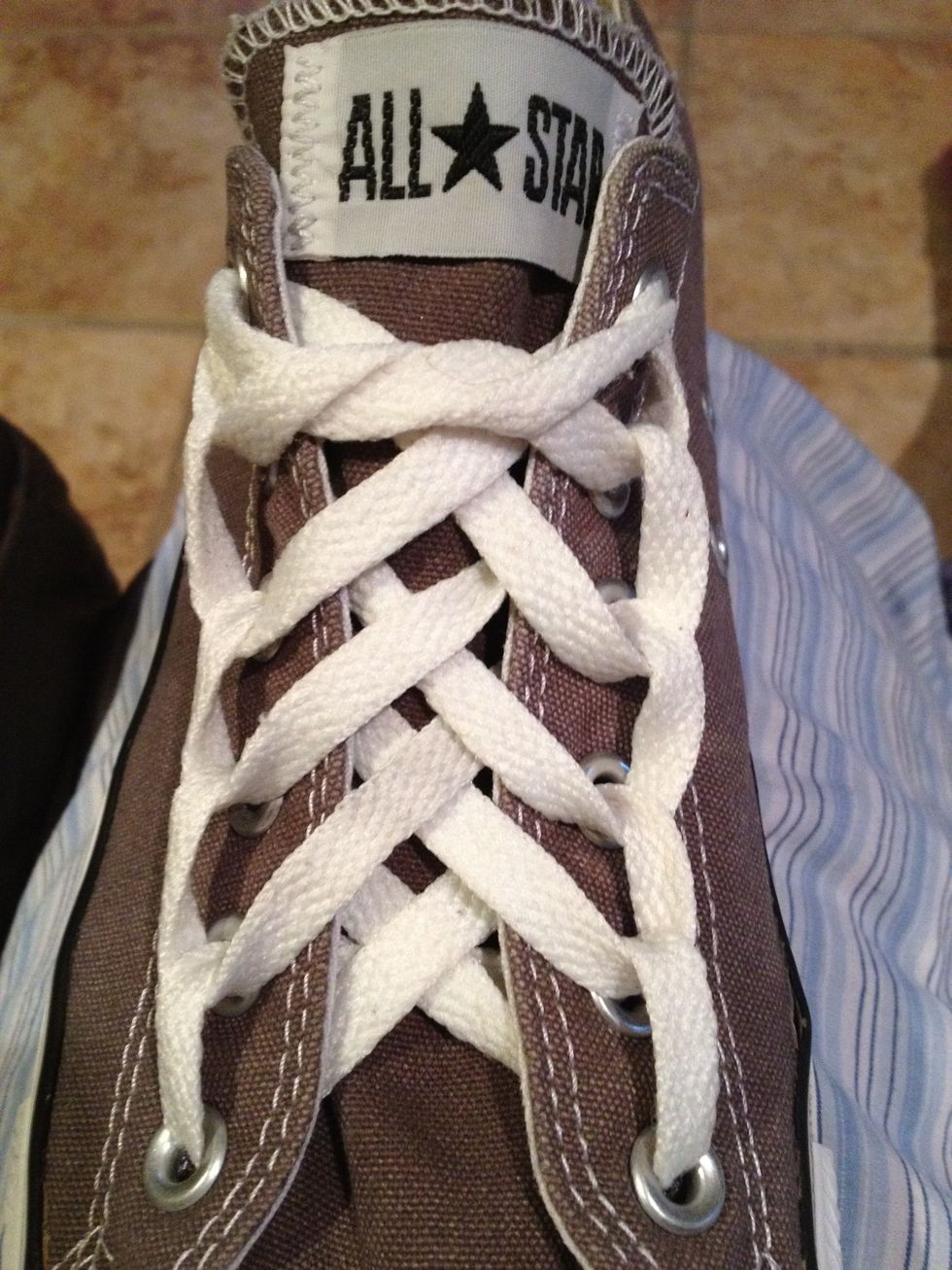 How to make spiderweb shoelace design - B+C Guides