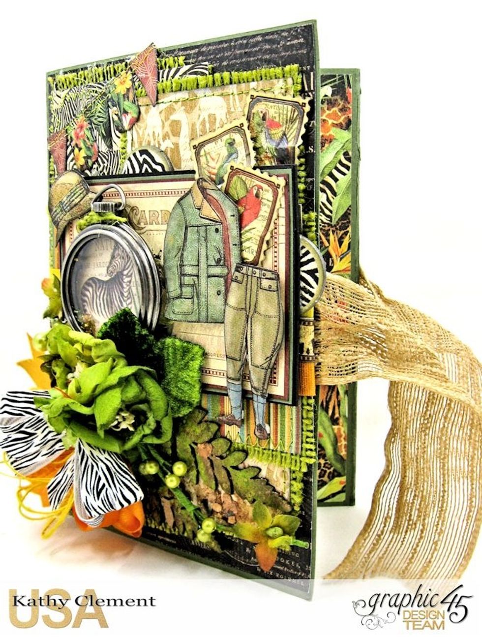 How to graphic 45 safari adventure tri-fold mini album - B+C Guides