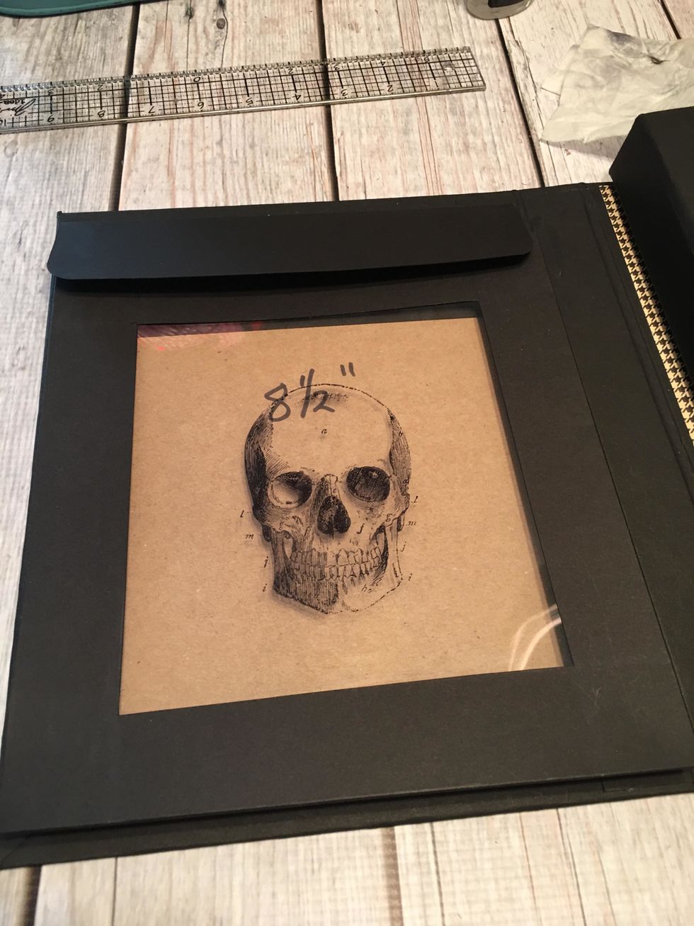 Create a Mysterious Folio Album - B+C Guides - B+C Guides